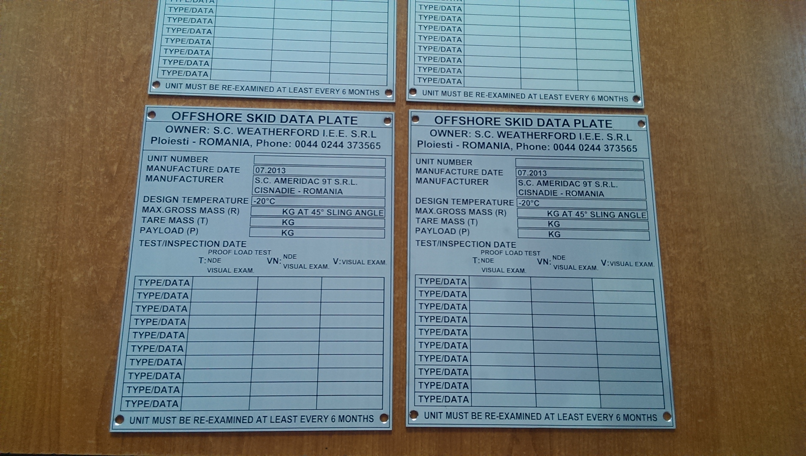 Placute gravate pe material din aluminiu eloxat pentru identificare ...